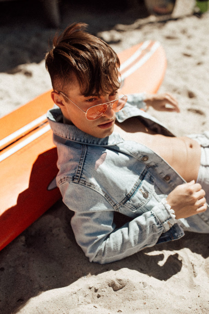 Der Surfer Look: ein Beitrag über den Surfer Look und wie man ihn stylt